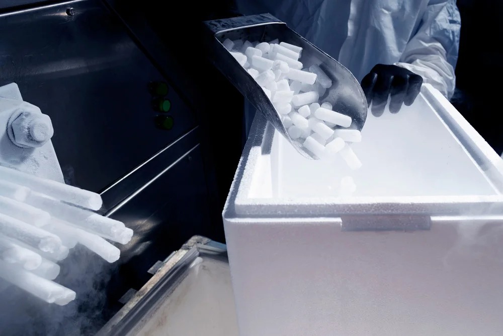 Dry Ice Cold Chain Solutions for Frozen Food in Saudi Arabia