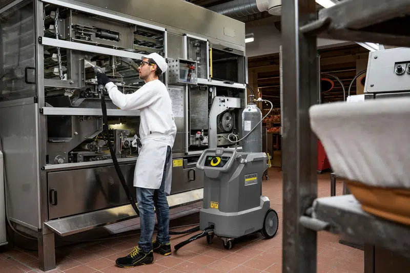 Dry Ice Cleaning & Blasting Services in Riyadh